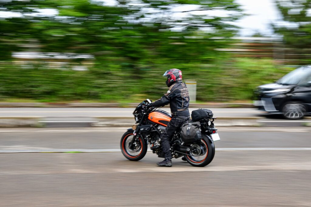 Se lancer dans le permis moto accéléré : ce qu'il faut savoir